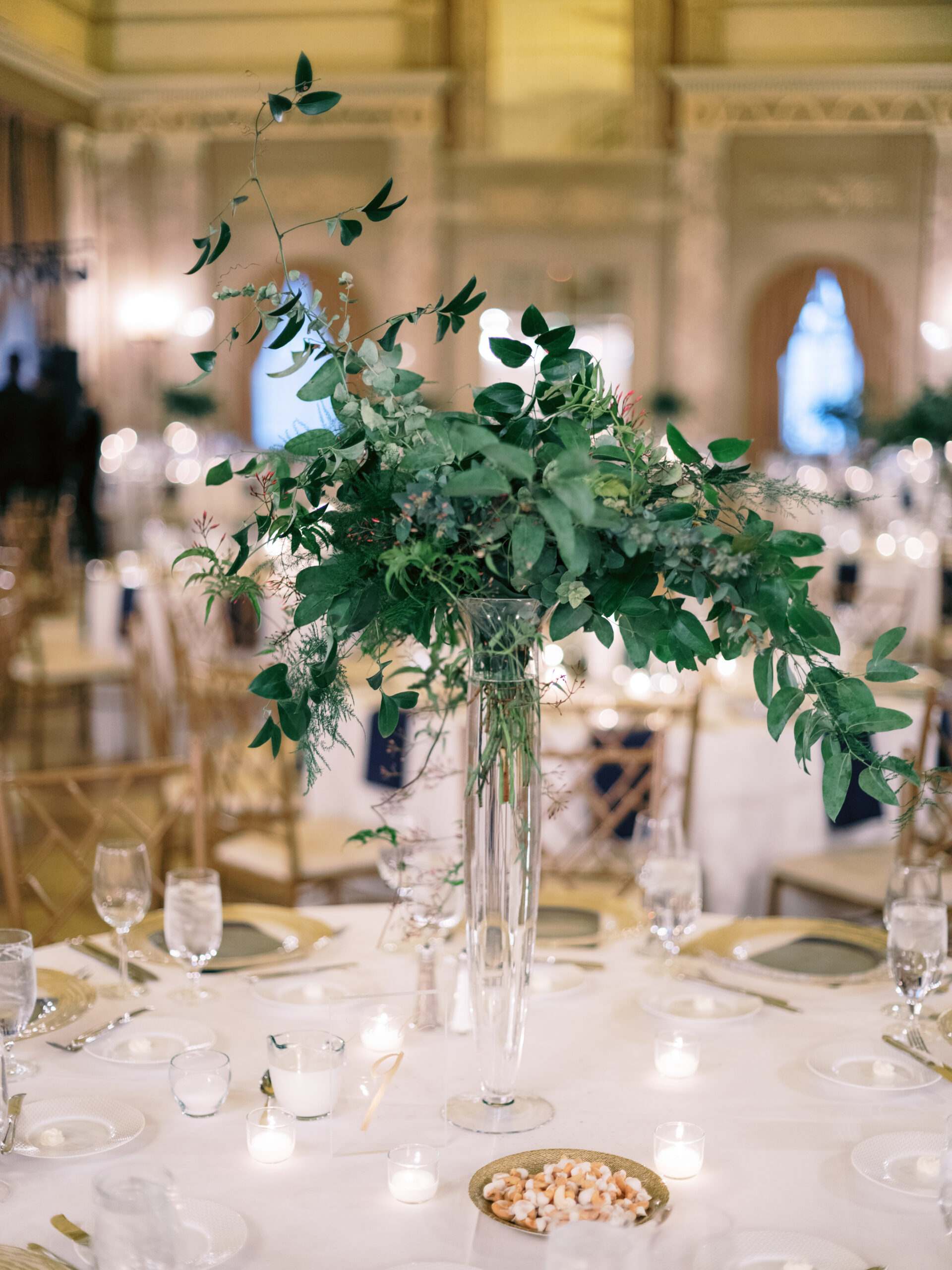Wedding flower design: RECEPTION - Olive and Gene