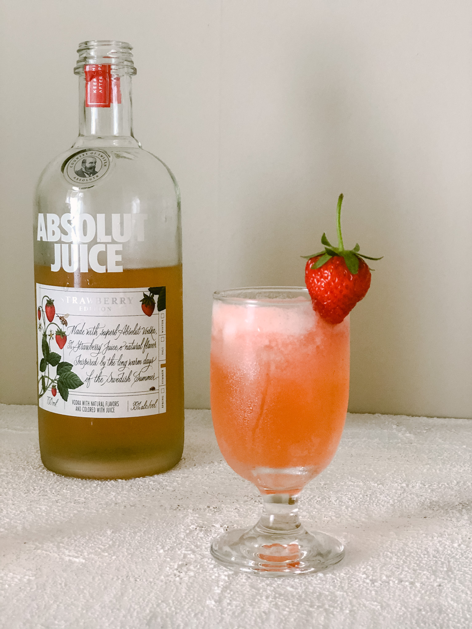 Strawberry puree drink recipe - Olive and Gene